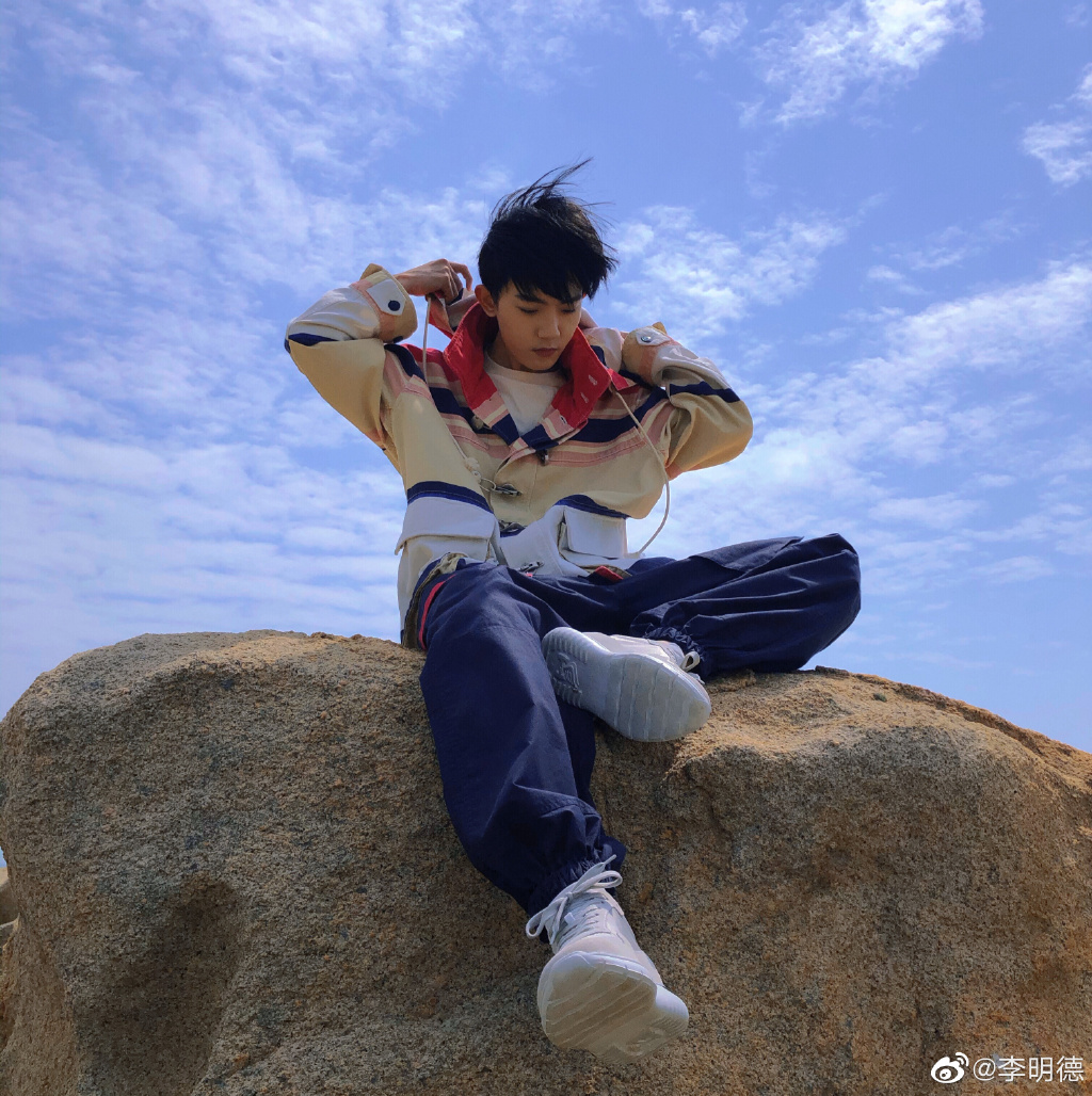 Li Mingde: "Dear, Loved" "97" actor, full of vitality and sunshine - iNEWS