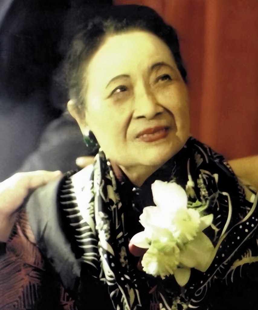 In 1997, Song Meiling celebrated her 100th birthday, and the news on ...