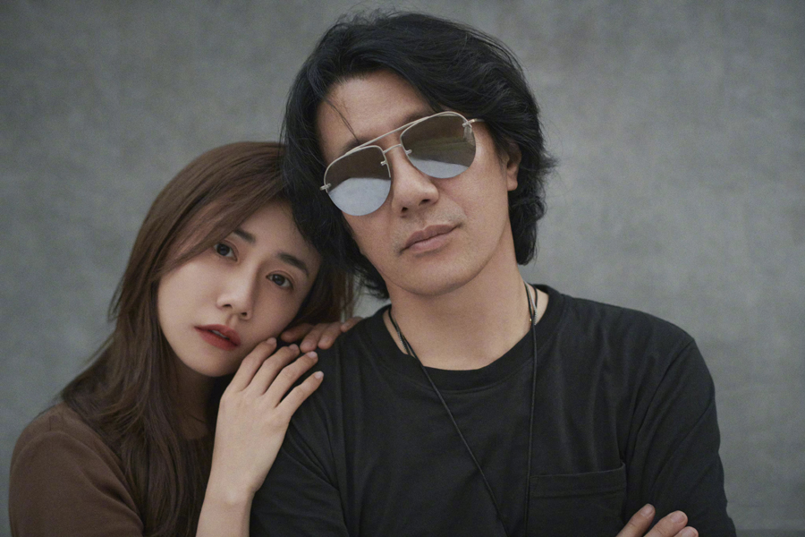 Show affection!Liu Yun posted a high-profile photo in the same frame as ...