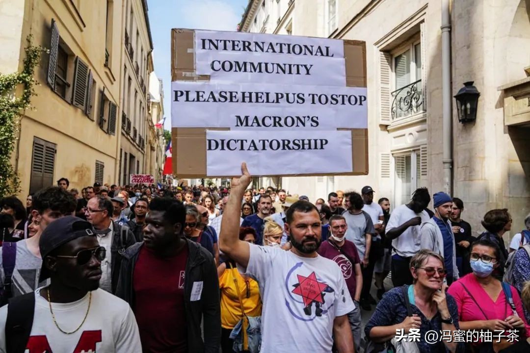 European merchants are more free than elsewhere, how does urban ...