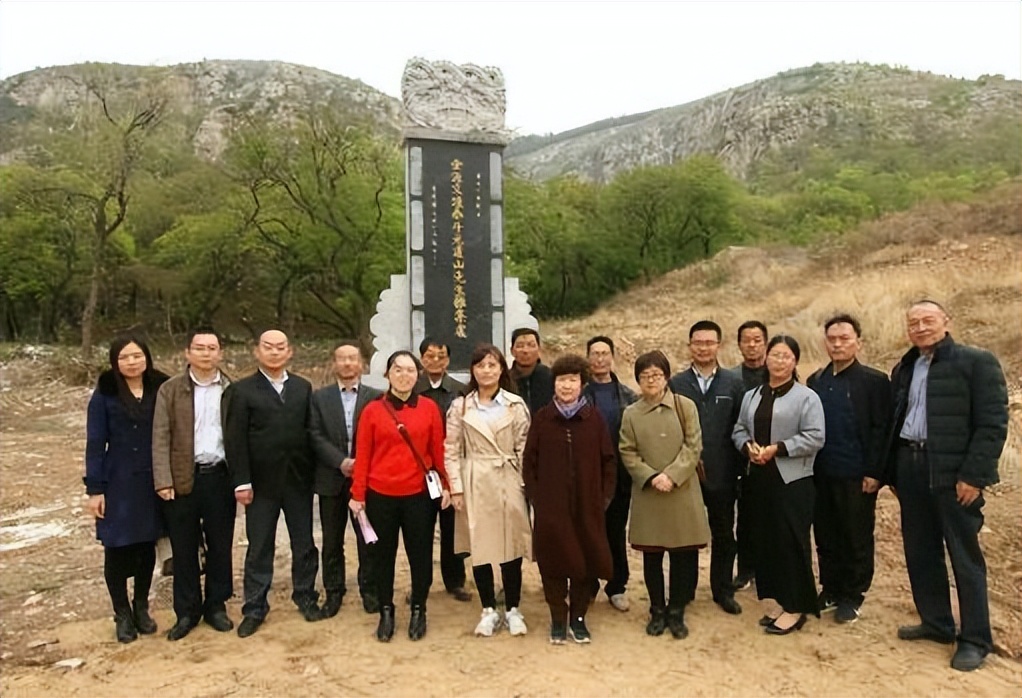 Looking at Dung Beetles from the Willow - iNEWS - Page 2