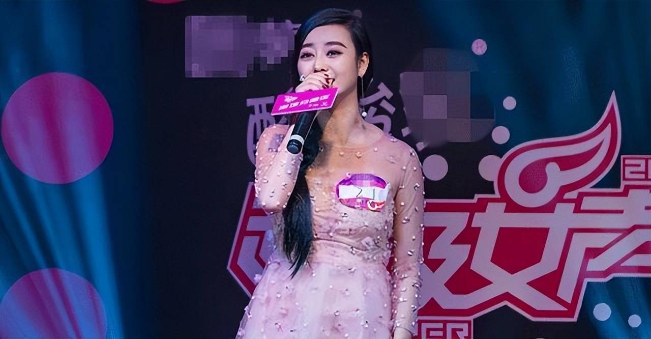 internet celebrity He Chengxi: She spent 8 million to undergo plastic ...