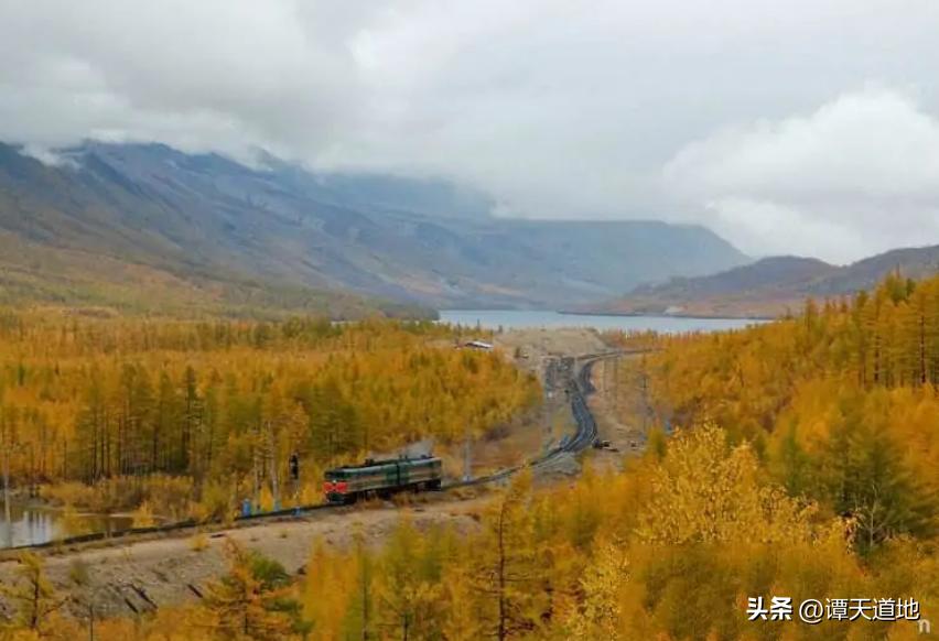 The longest railway in the world, with a total length of 9,288 ...