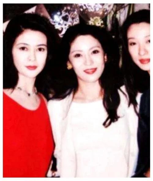 Among the 5 actresses who have been in the dust, Chen Lan is the most ...