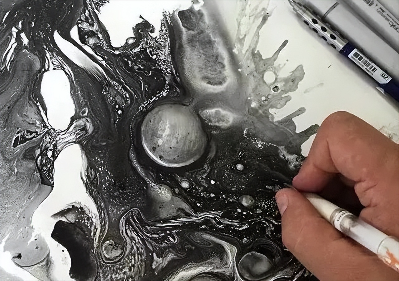 A foreigner plays Chinese splash ink painting, but he amazed the world ...