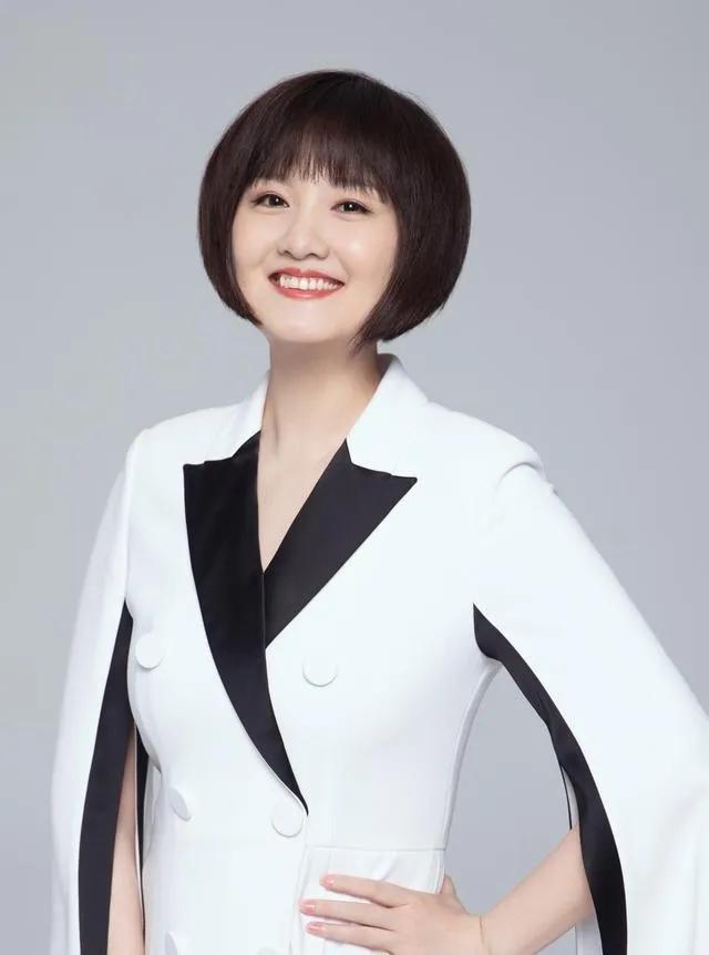 Jiang Xiaohan: debuted at the age of 7, became a mother at the age of ...