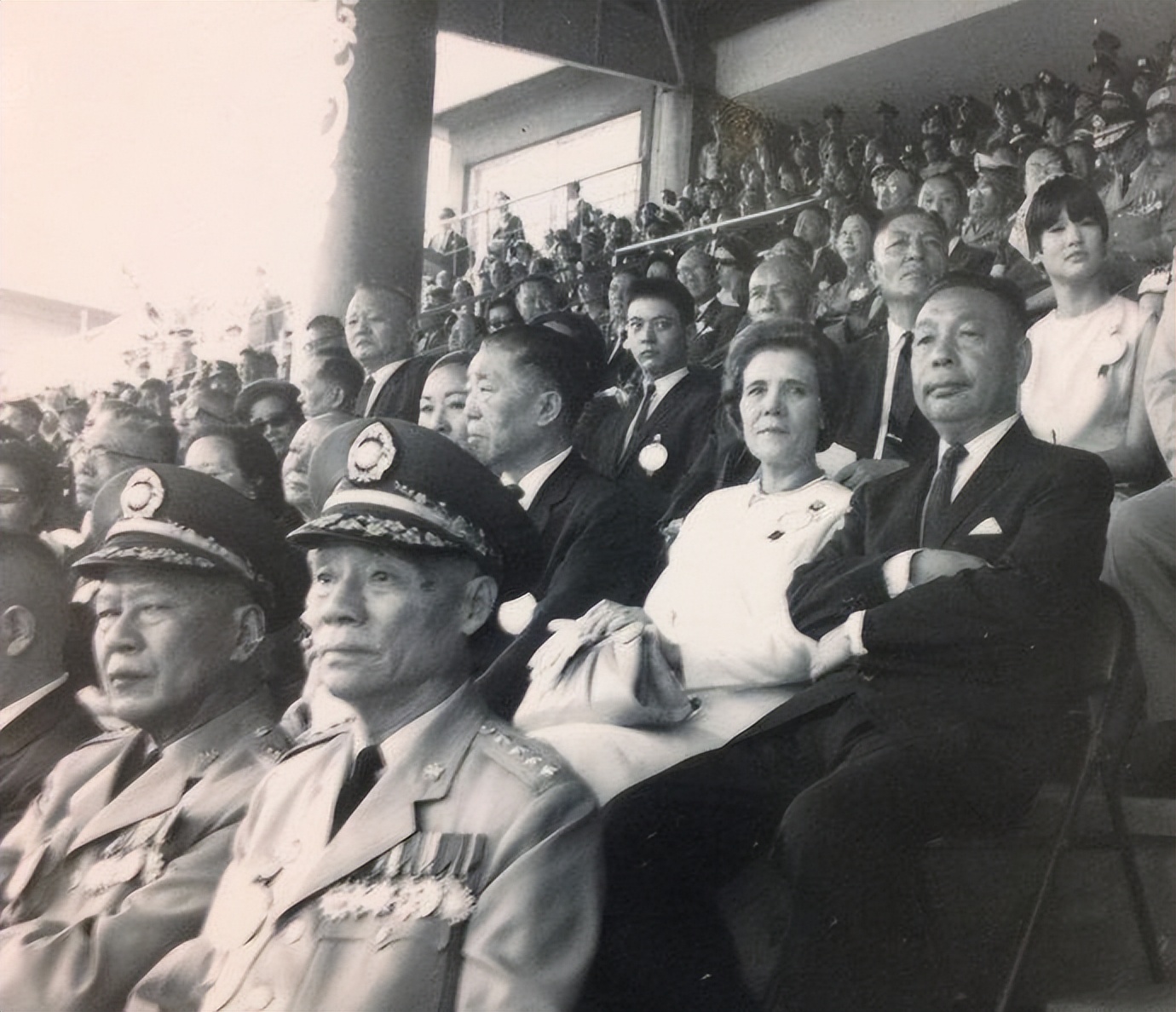 Who are Chiang Kai-shek's five tiger generals?How did they end up? - iNEWS