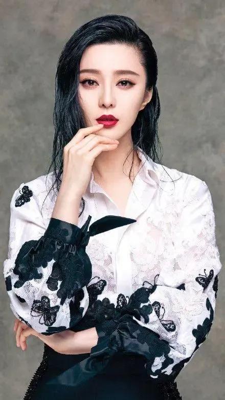Fan Bingbing's face collapsed?Fan Bingbing wallpaper - iNEWS
