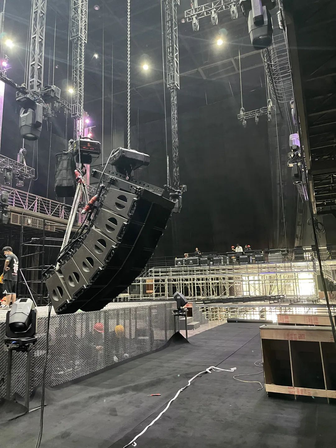 The beautiful stage of the brothers!"Call Me by Fire" Season 2 ...