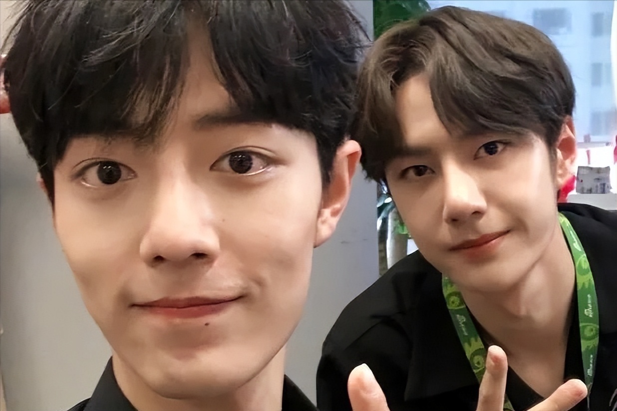 Wang Yibo and Xiao Zhan's fans are fighting again, and the security guards can't stop them!Can't ...