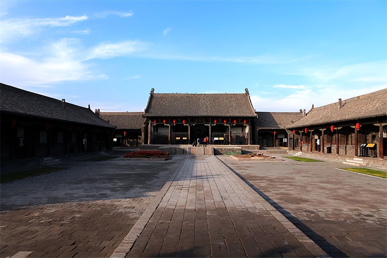 "China's Nostalgic Ancient City of Pingyao" Liu Zeyuan - iNEWS