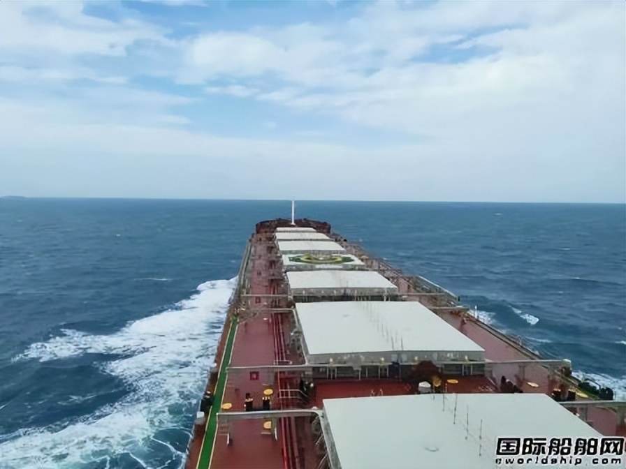 52 days in advance!The shipyard delivers the first 82,000 dwt bulk ...