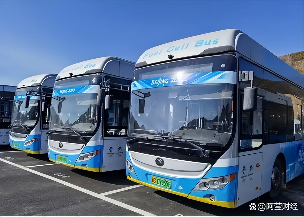 Chinese buses are on fire all over the world!Drivers from many ...