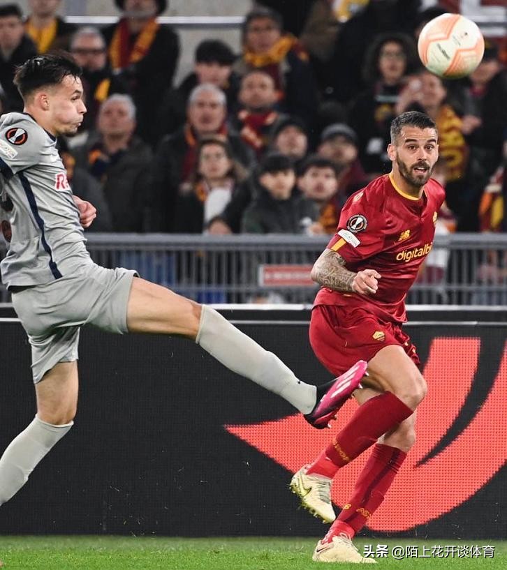 Madman stands on the last post! Great Italian left-back scores twice ...