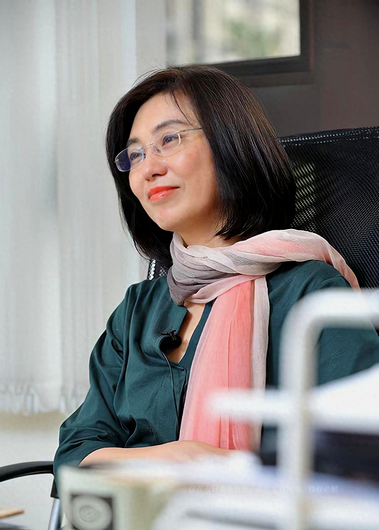 Lai Fangyu: She fought the divorce case for Big S and recently issued a ...