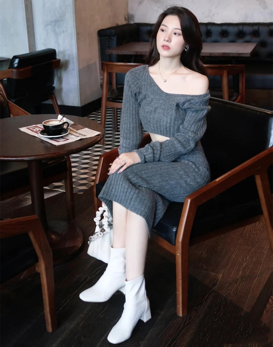 Don't wear sneakers on the bad street. This year, it is more popular to ...