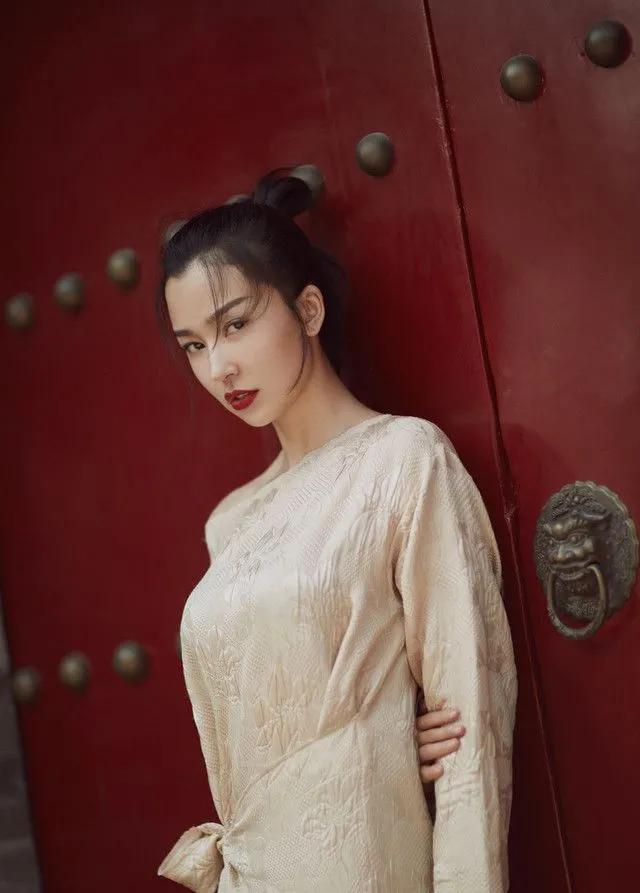 Yao Xingtong's sexy photo shoot is here - iNEWS