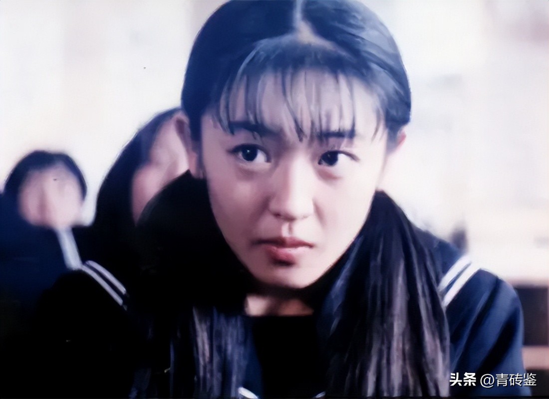 How does the dialogue in the movie "Love Letter" express the plot of ...