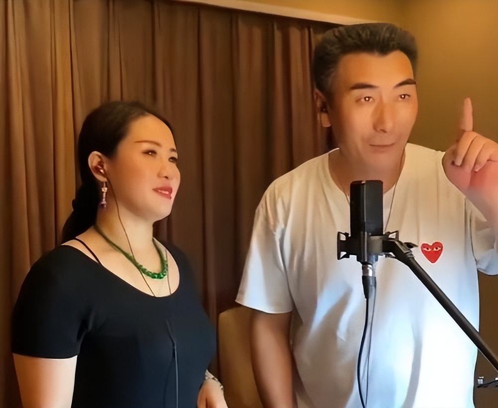 Ma Yuqin is getting weaker and weaker, and she needs a wheelchair to go ...