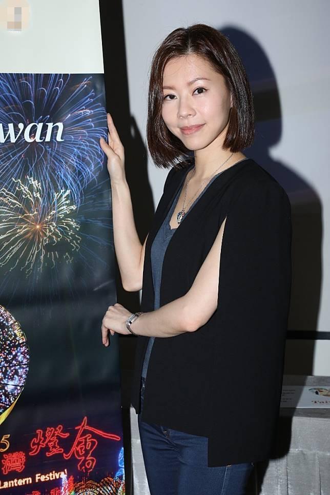 She is Lu Lijun's Hong Kong sister in the same year. She is not popular ...