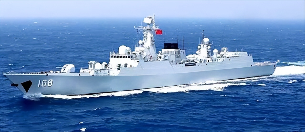 The 052D ship entered the high seas with a full load of live ammunition ...