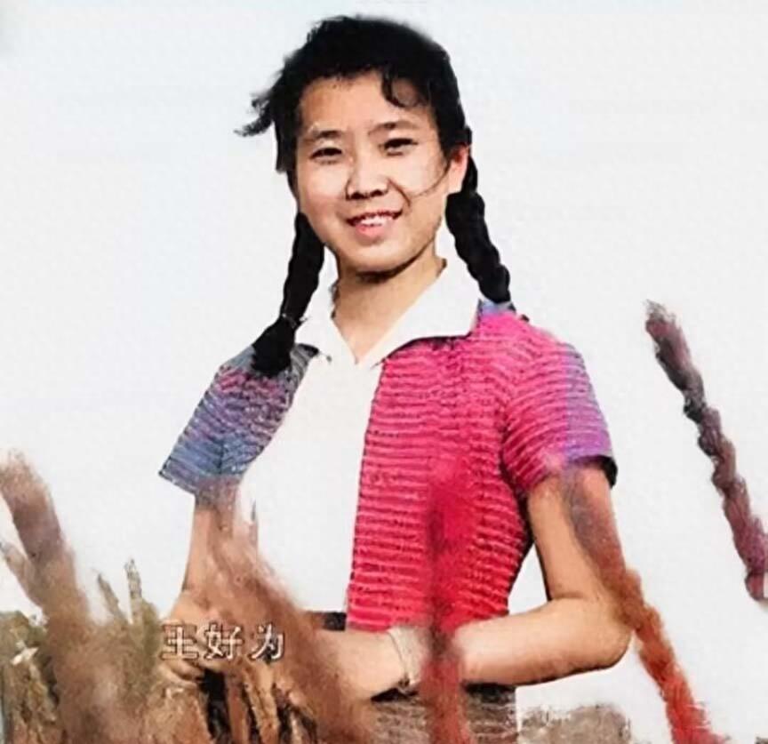 Famous female director Wang Haowei: She and her husband, a photographer ...