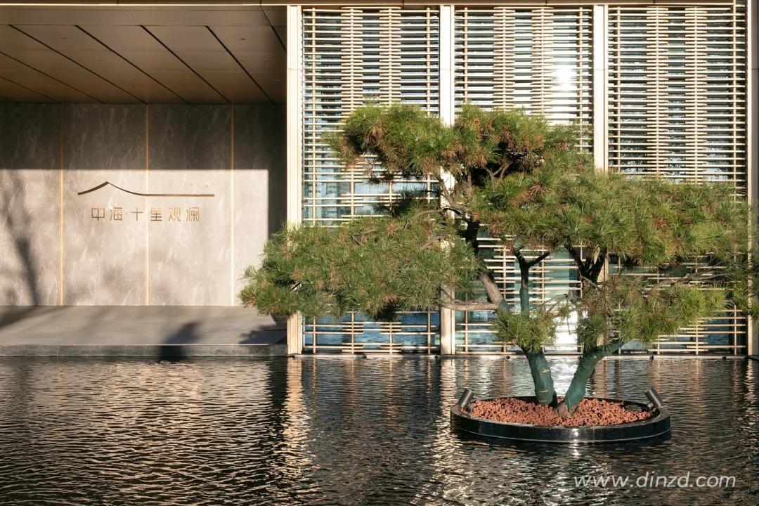 Zhonghai × Diyun Design · Ride a boat to watch the mountains and enjoy ...