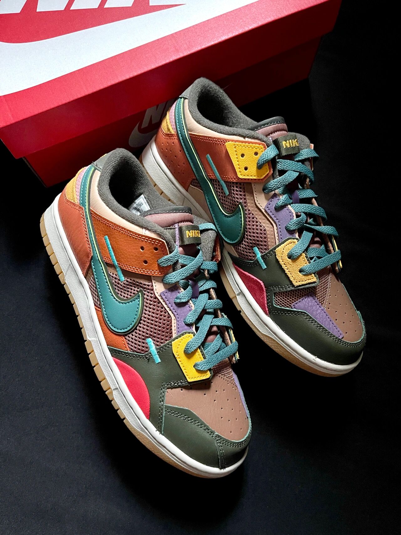Dunk Low Stitches - iNEWS