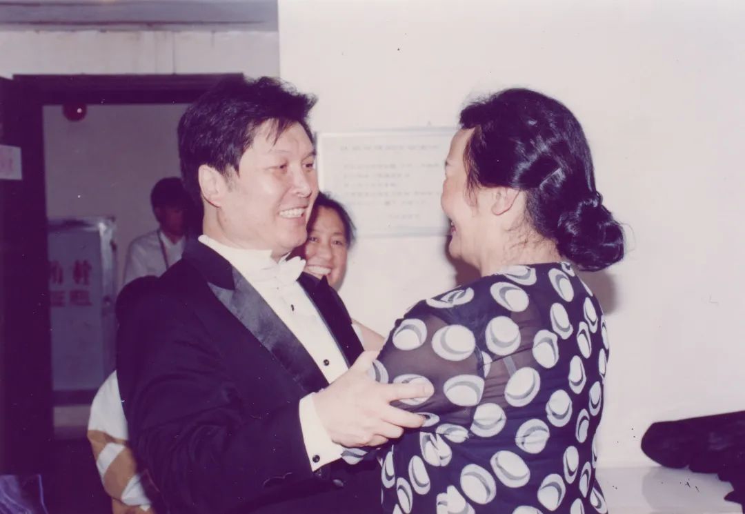 Adding up to 174 years old and 60 years of cooperation, Zheng Xiaoying ...