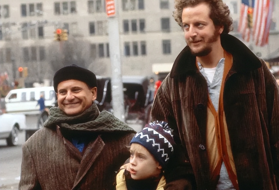 Why is "Home Alone 2" an unforgettable movie? - iMedia