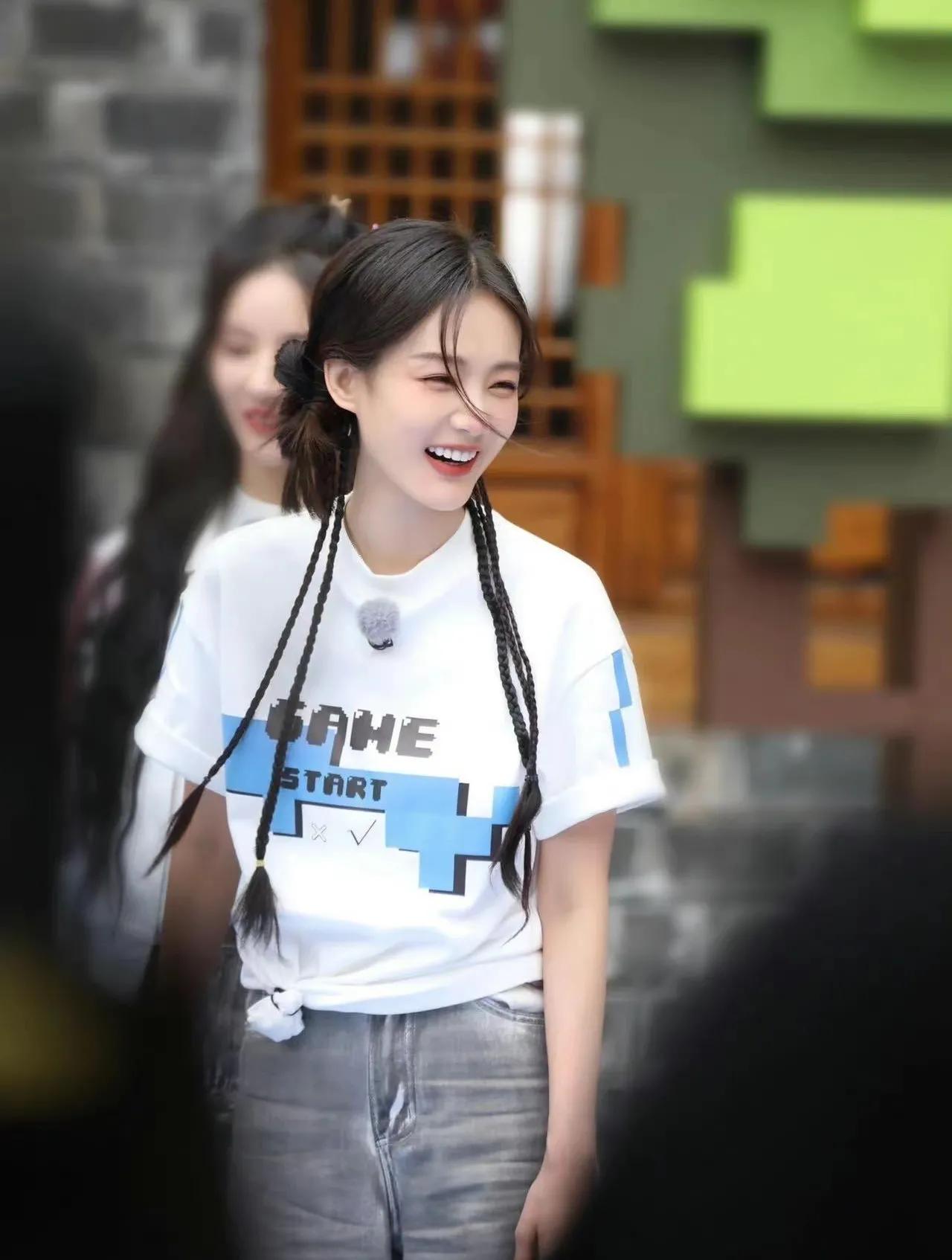 Li Yitong's "Let's Run" Princess Head Reuters - iNEWS