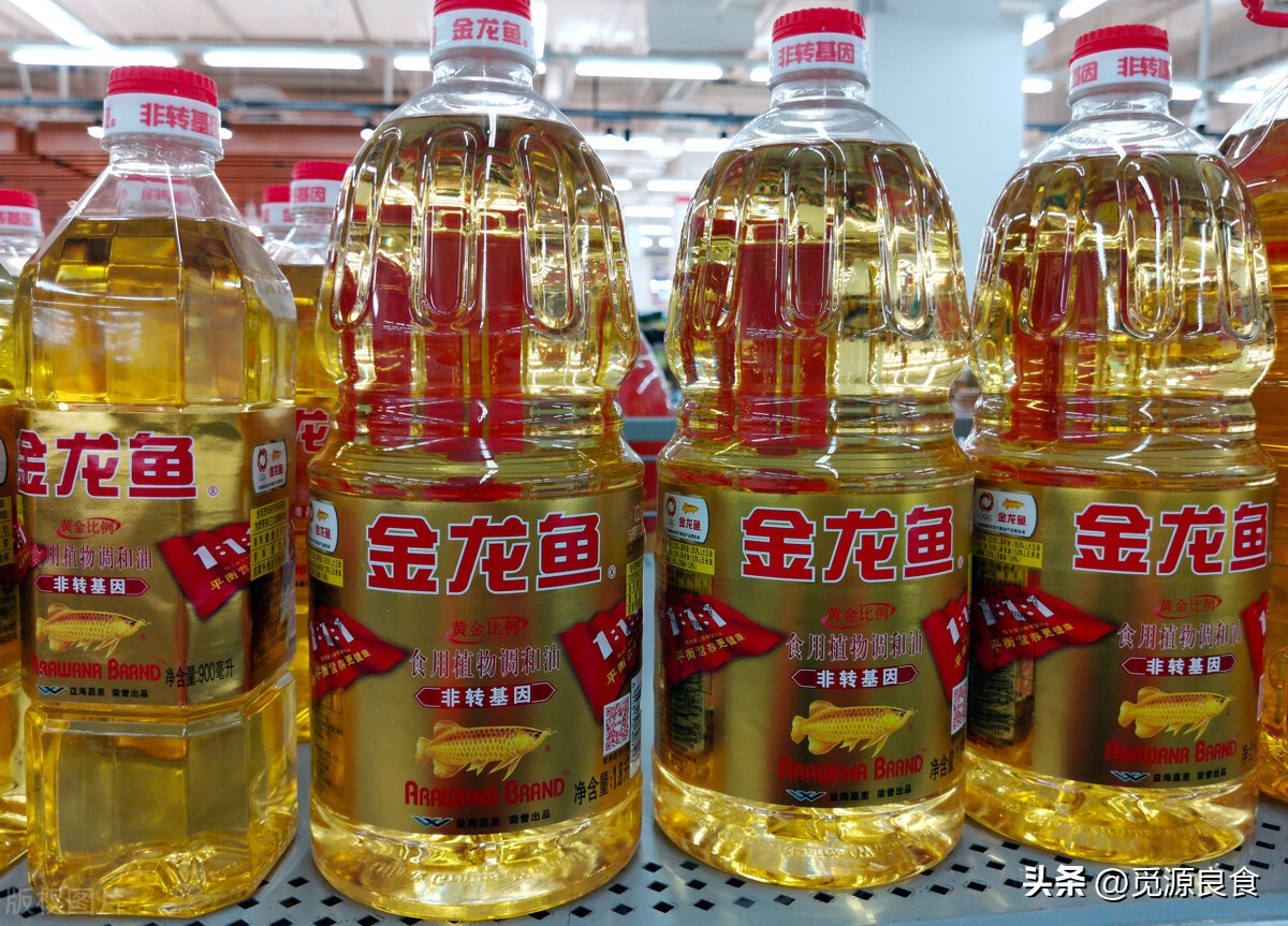 When buying edible oil, choose a large barrel of oil or a small barrel ...