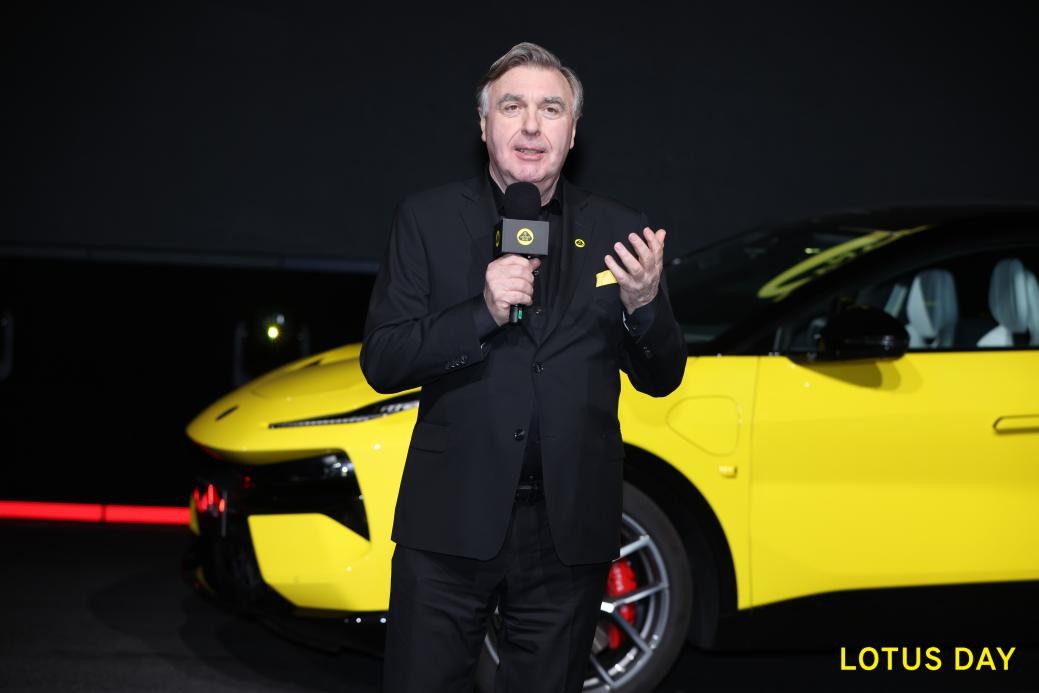 All for the driver! Lotus Eletre was officially delivered, and once ...