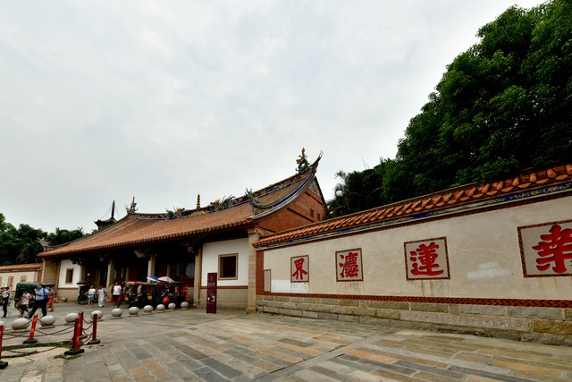 Master Hongyi said: The emptiness in Buddhism is not nothing, but ...