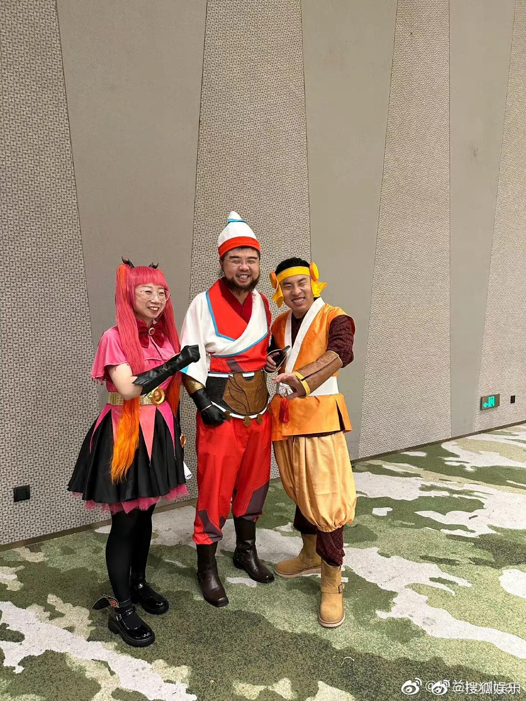 Adorable Detective Detective All staff cos - iMedia