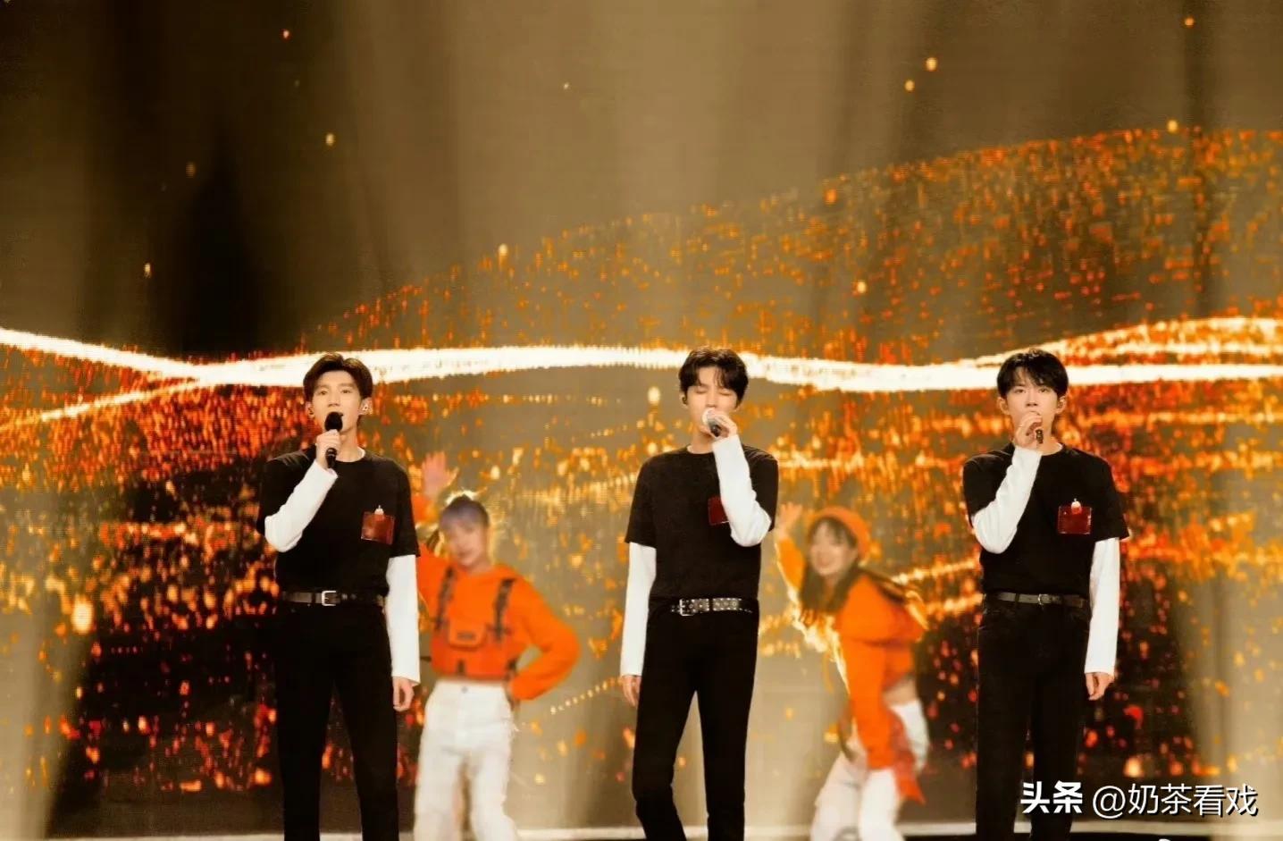 It's official! TFBOYS 10th anniversary concert is finally here! Spend ...