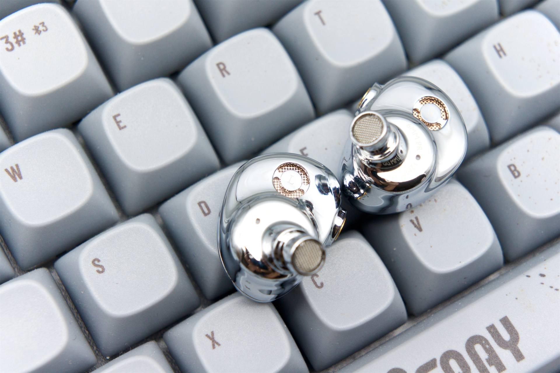 1+12?Does Xingge's new flagship EA2000 live up to its name? - iNEWS