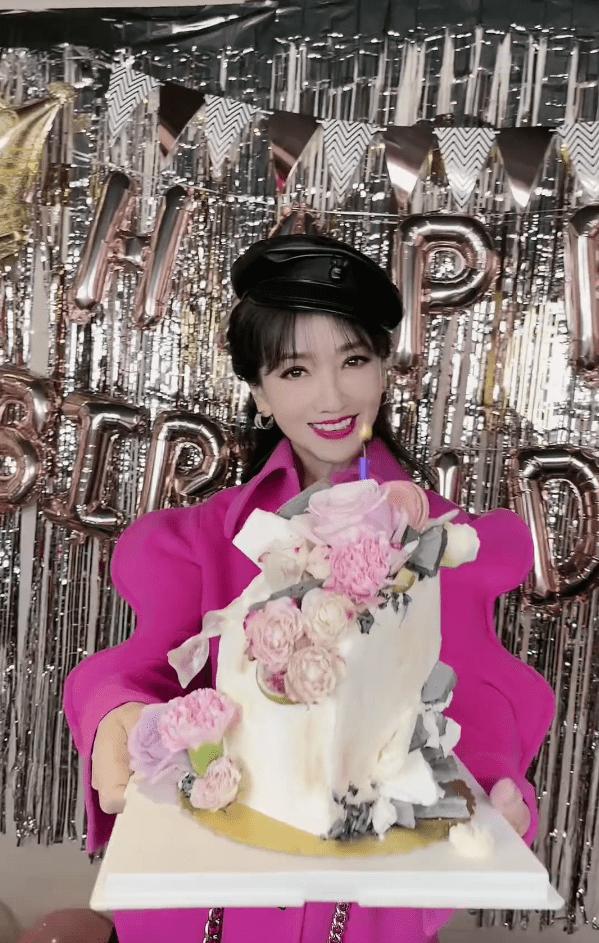 Zhao Yazhi celebrated her 69th birthday, interacted with her son with ...