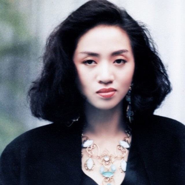 Scroll through the circle of friends of "The Queen" Anita Mui, and ...