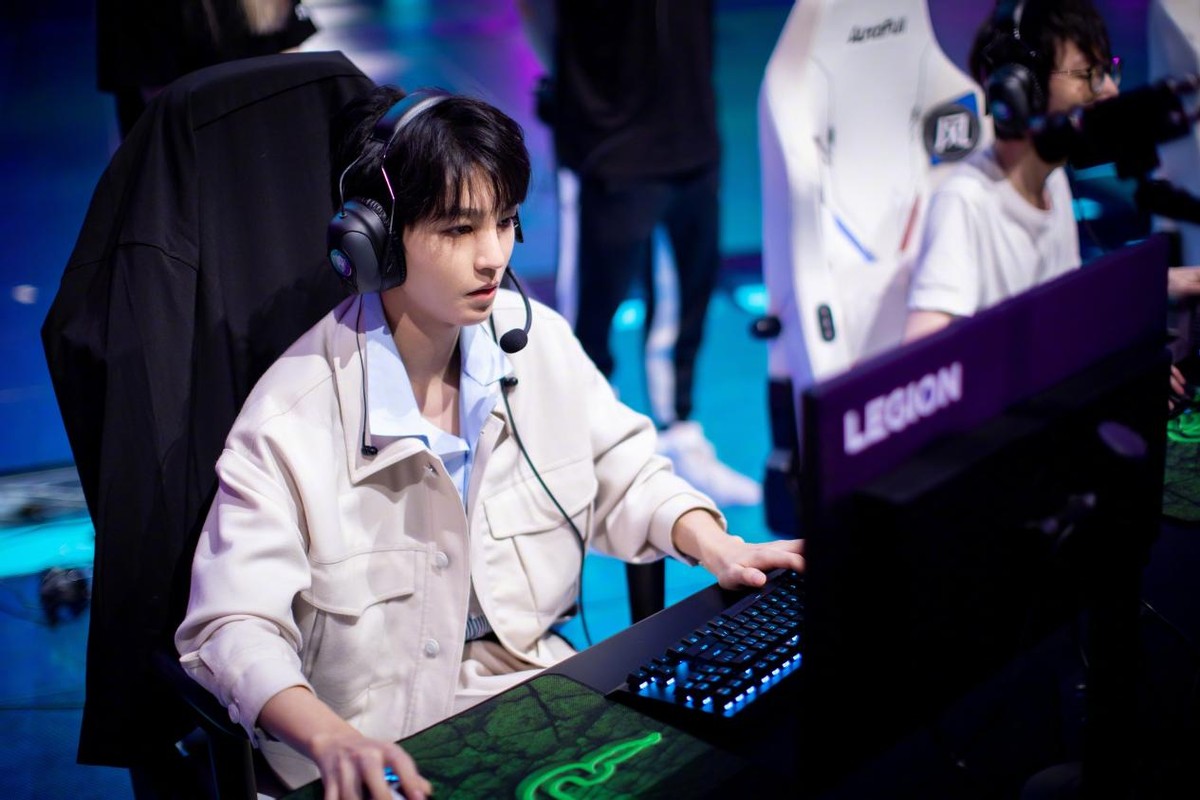 Wang Junkai: I hope EDG will continue to hit the S crown LPL S12 this year, come on - iNEWS