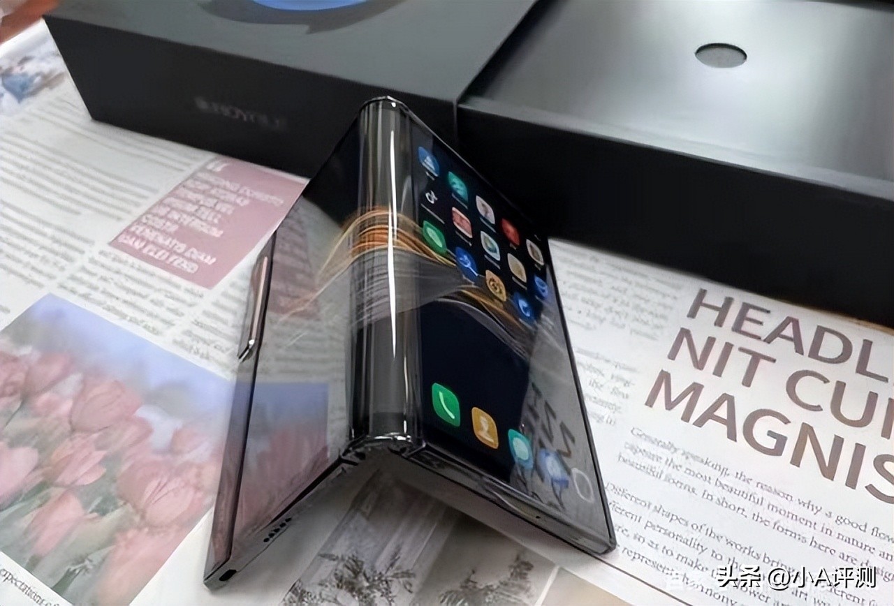 Why are folding screen phones popular? Experts say 4 reasons, netizens ...