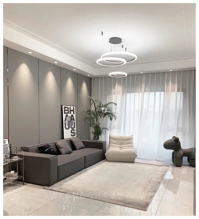 After seeing this young couple's new 116-square-meter home, I ...