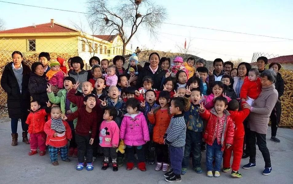 Li Lijuan's double-sided life: the "loving mother" who adopted 118 ...