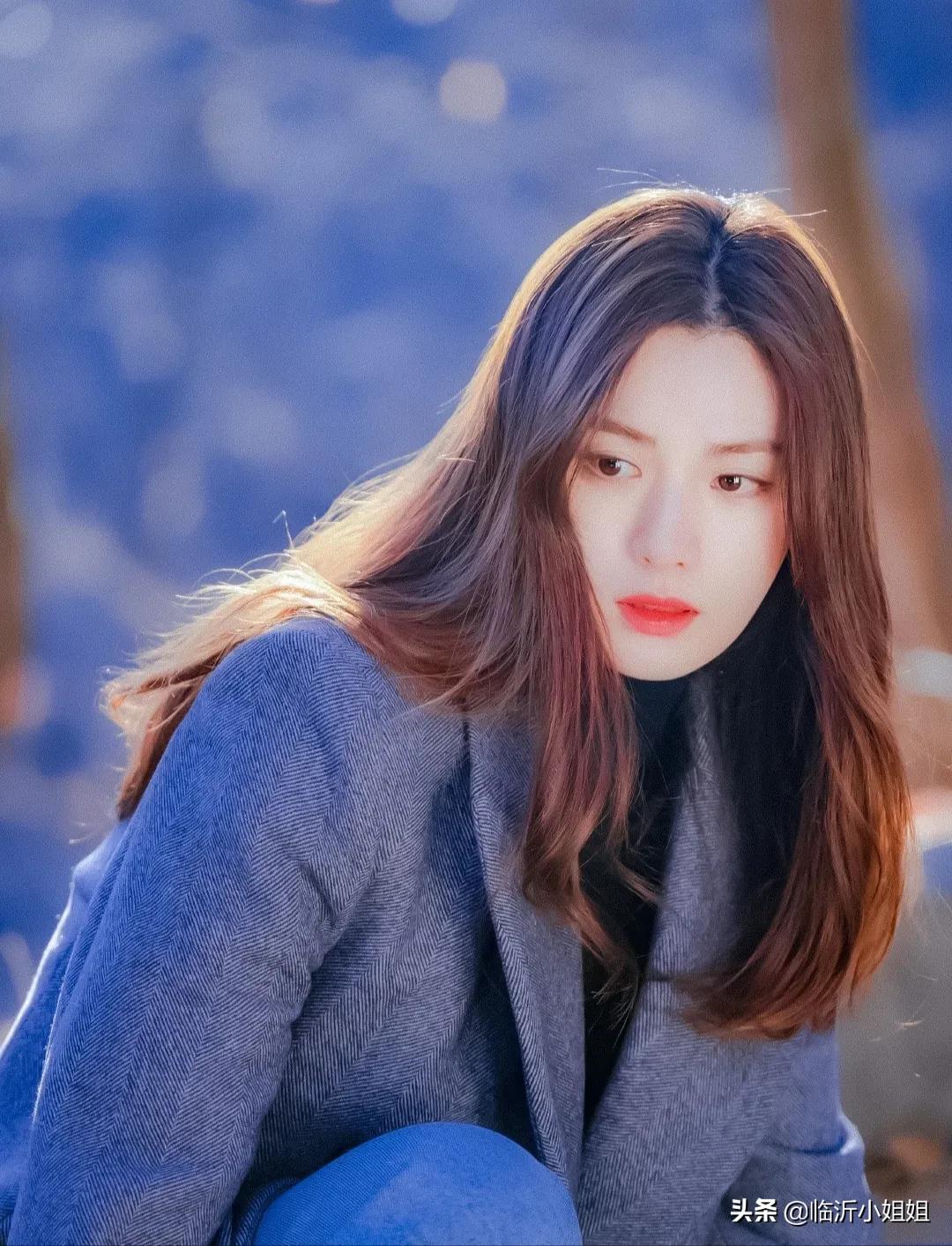 Lin Zhenna, a glamorous and glamorous beauty born as a model, with both ...