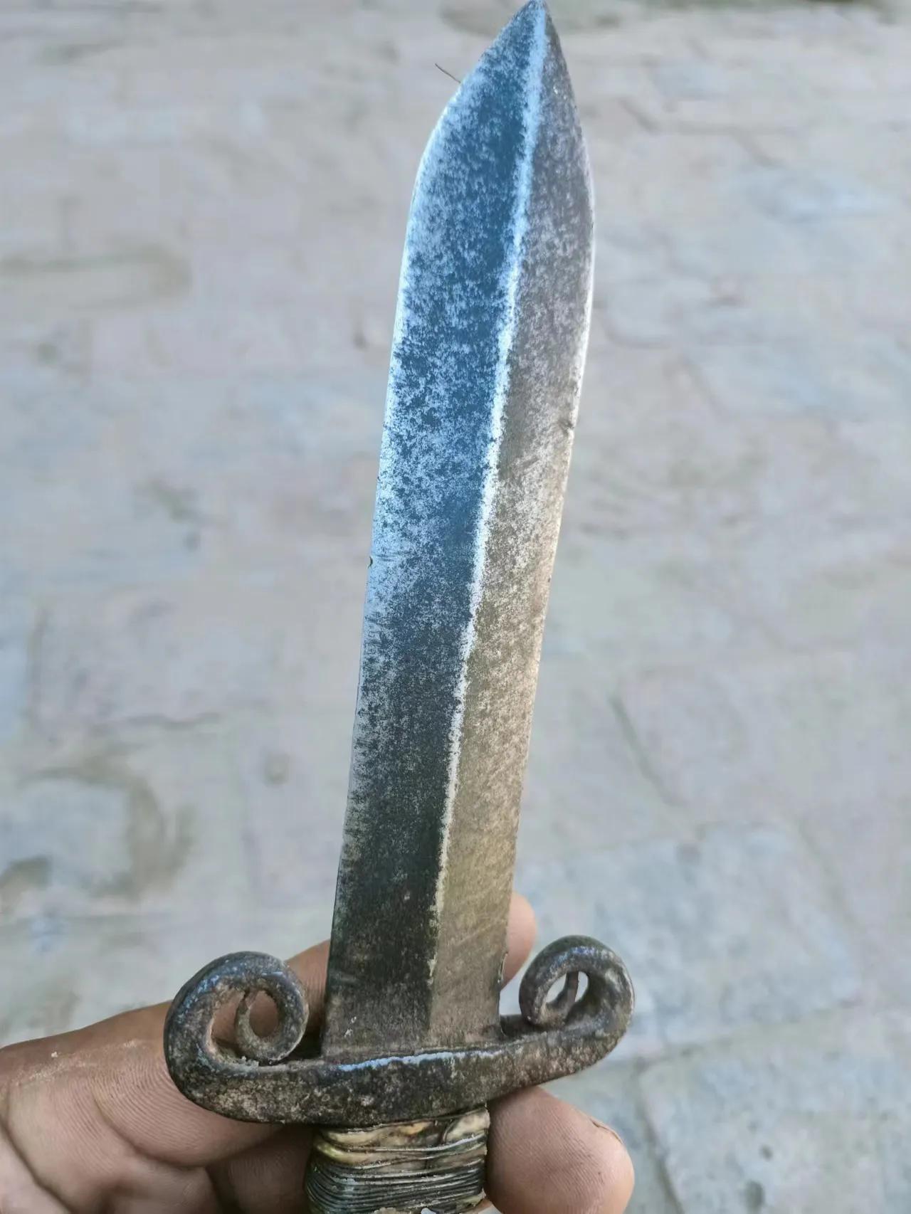 Qing Dynasty small dagger - iNEWS