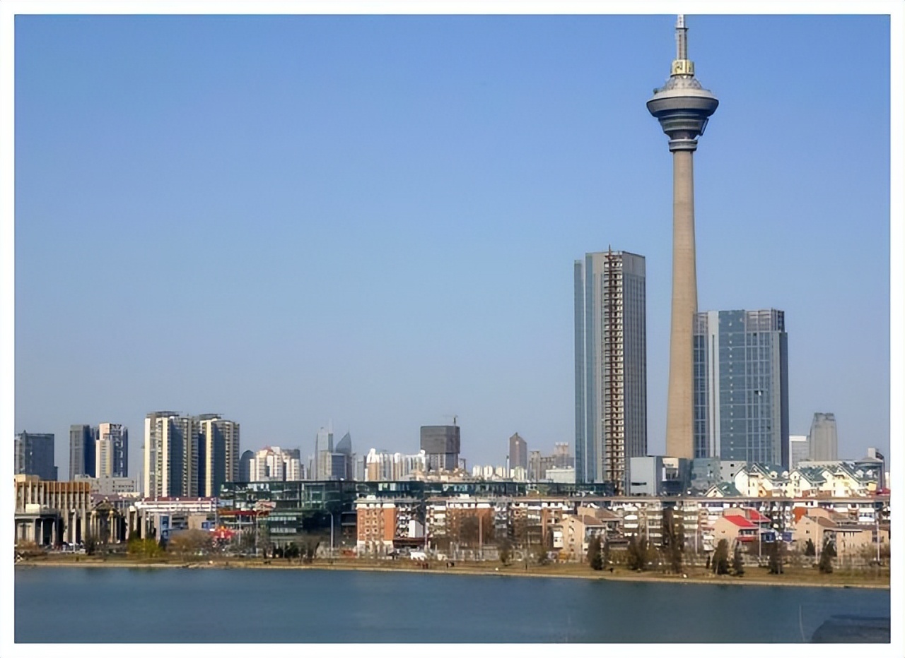 There is a beautiful lake scene in Tianjin, with the wonders of the ...