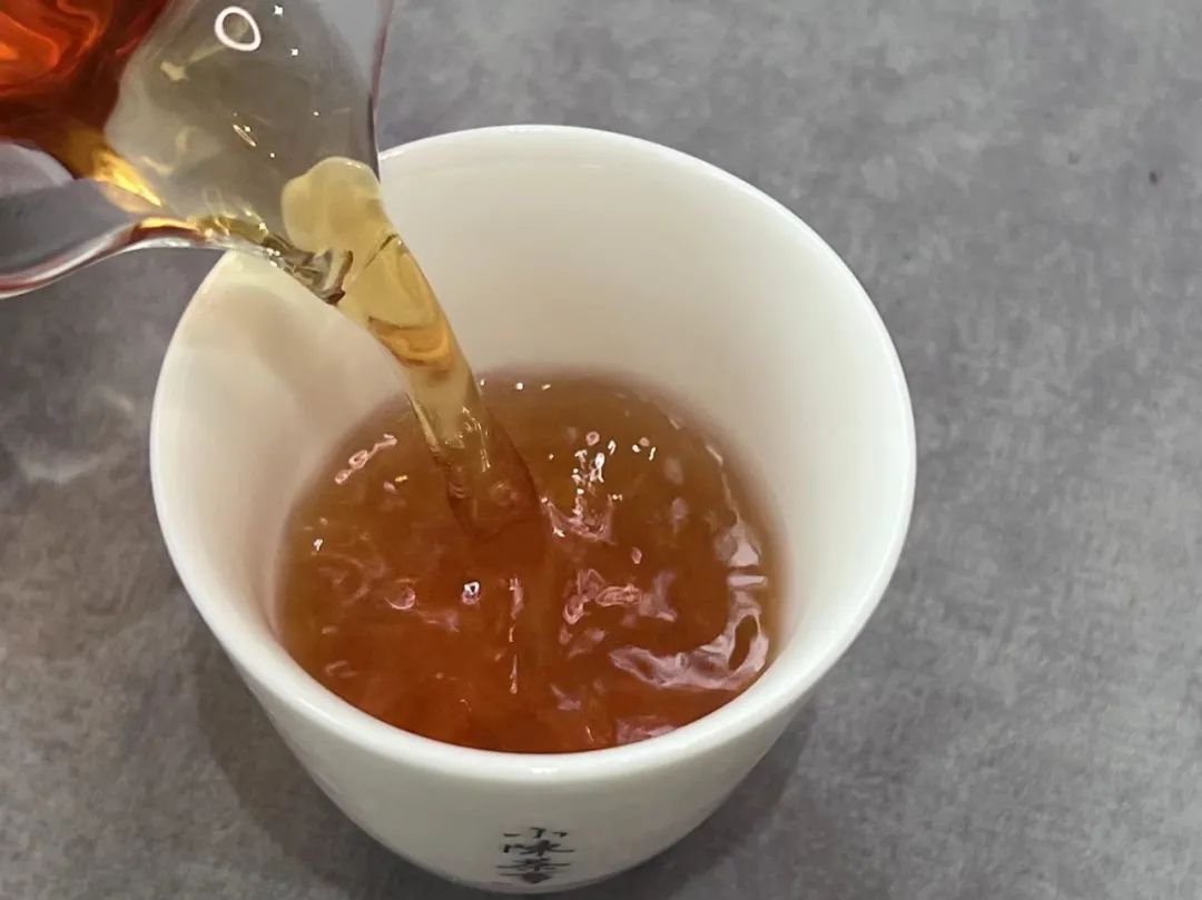 In rock tea, what kind of tea can drink the fragrance of zong leaves ...