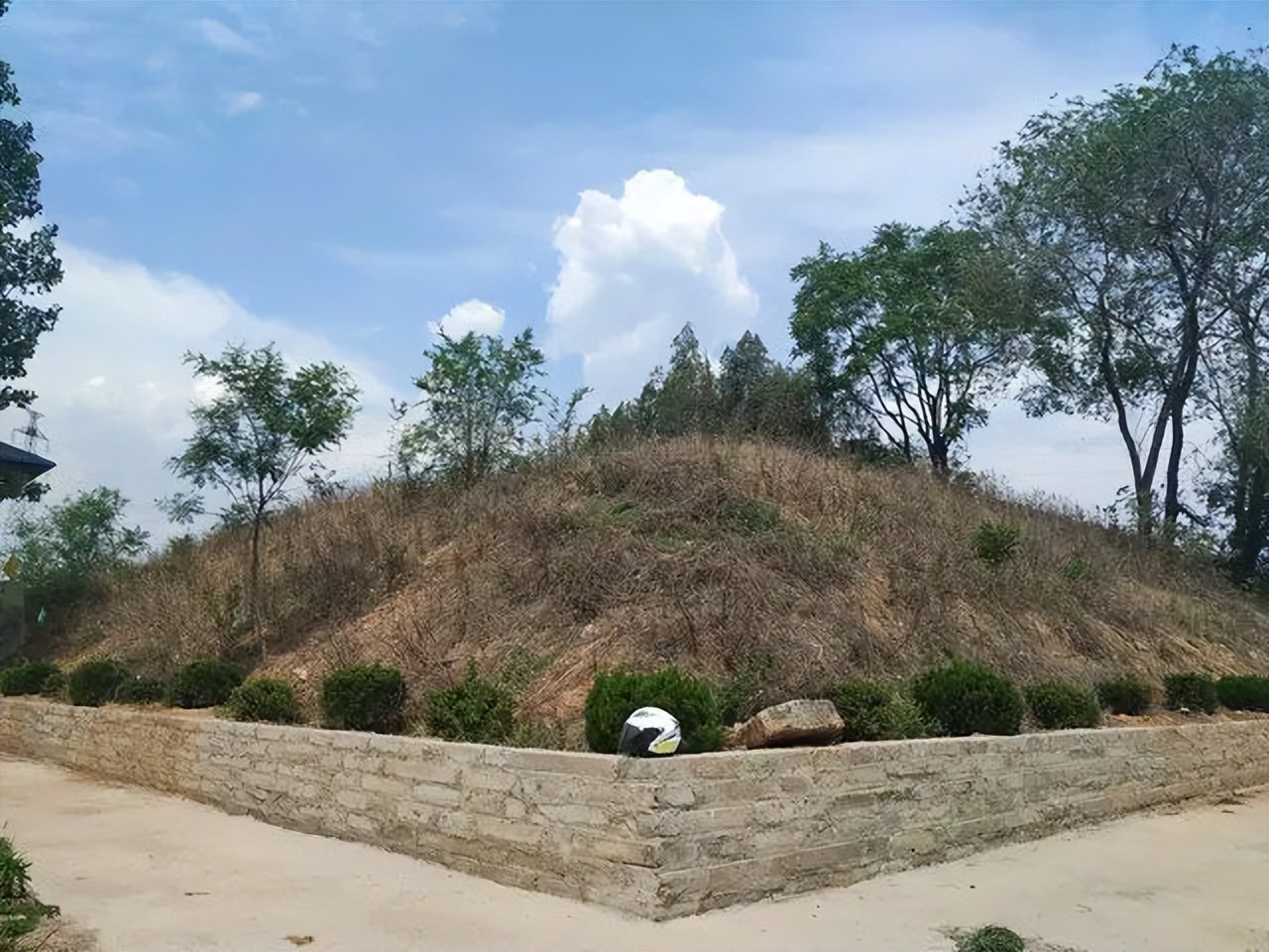 Exploring Jiaozuo Xiandi Zen Mausoleum, the luckiest abdicated emperor ...