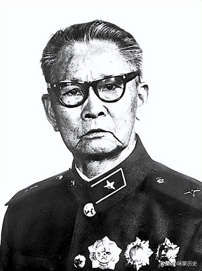 What generals are there in the first phase of Huangpu?There were five ...