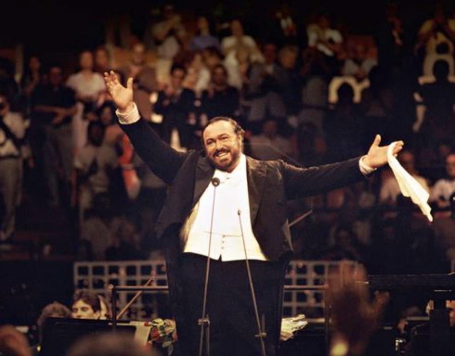 Pavarotti and his friends - iNEWS
